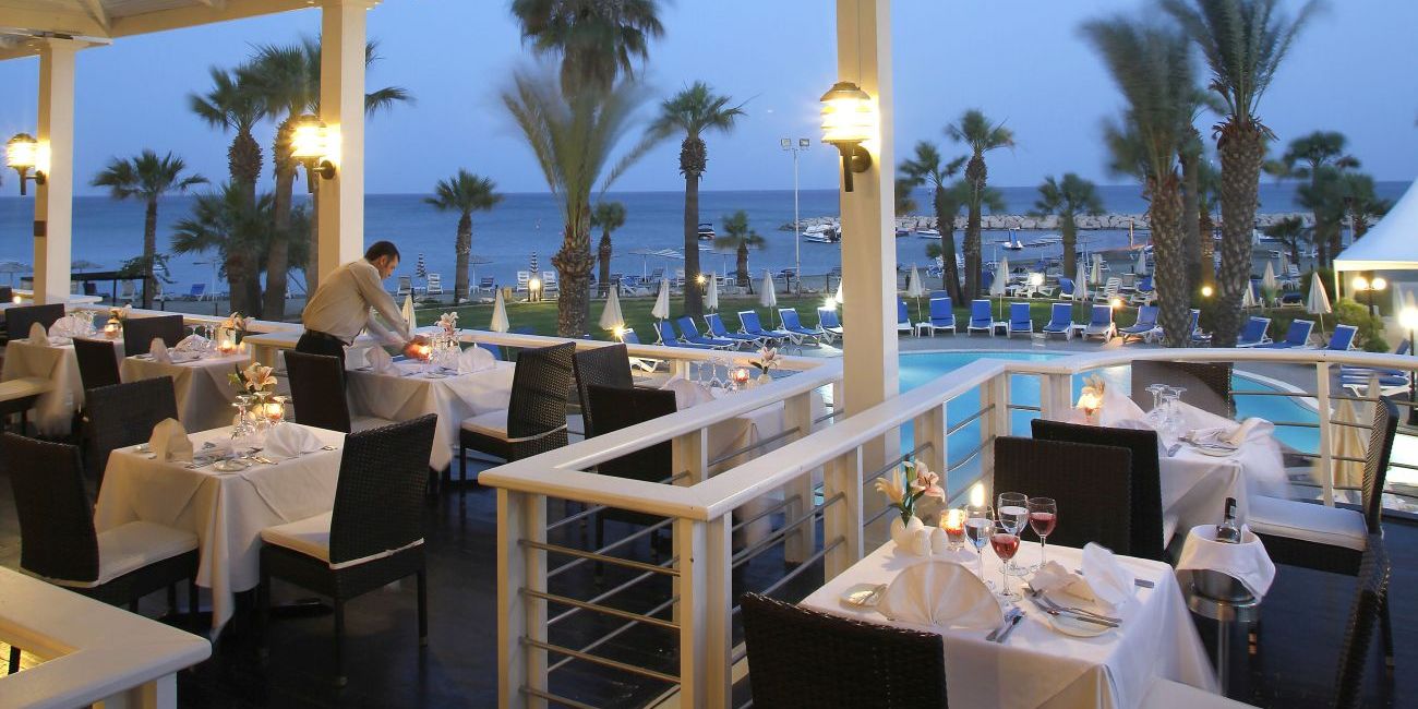 Hotel Golden Bay Beach 5* Larnaca Cipru